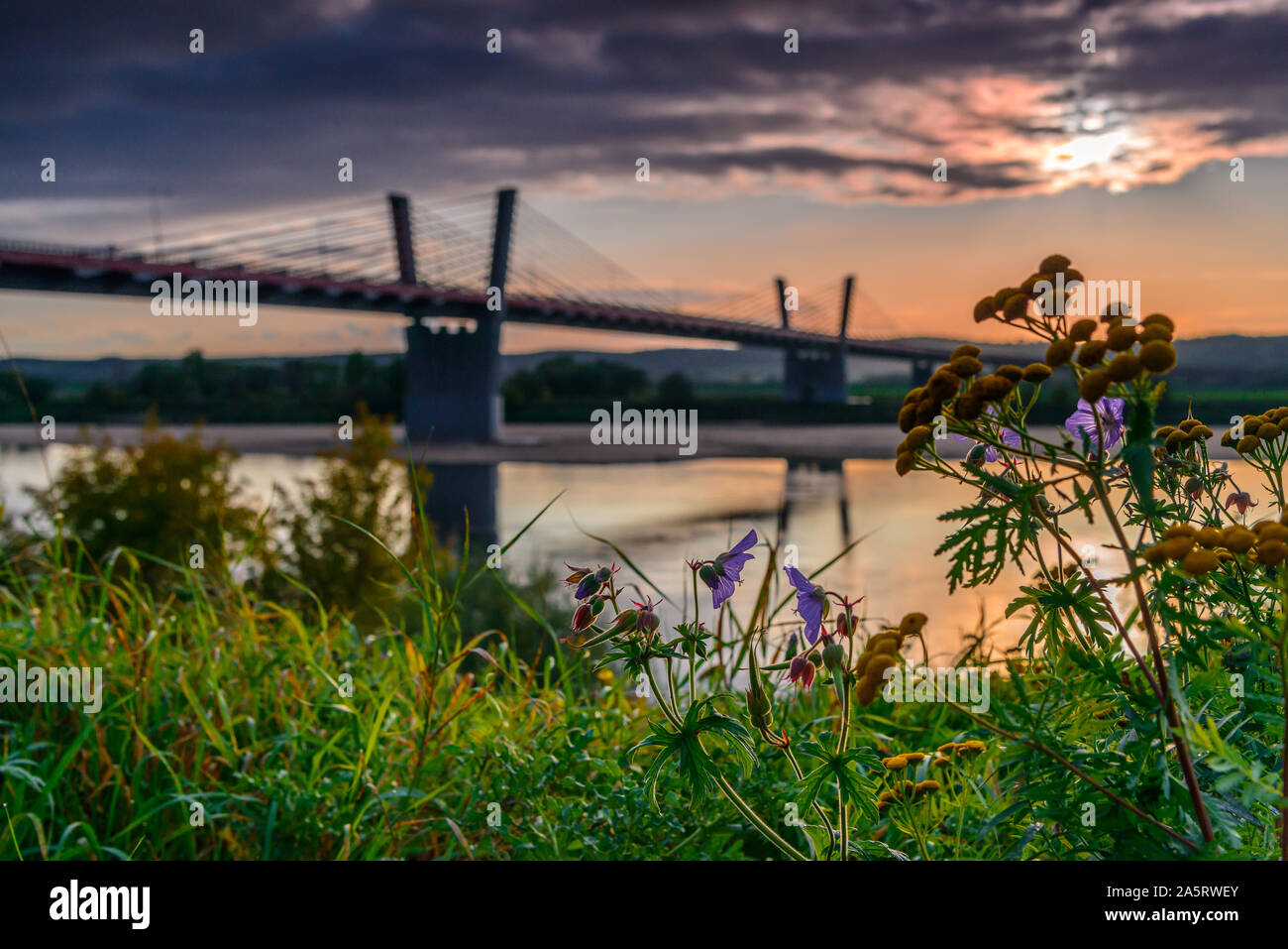 Brige over river hi-res stock photography and images - Alamy
