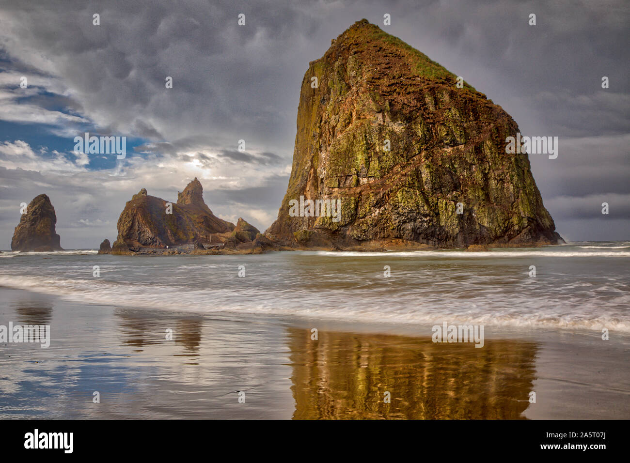 Astonishing geology hi-res stock photography and images - Alamy