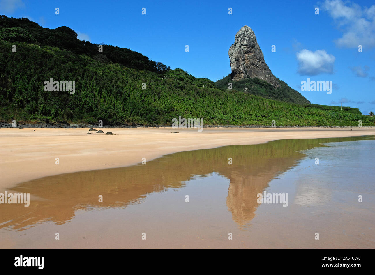 Praia do Meio, Morro do Pico, Fernando de Noronha, Pernambuco, Brazil ...