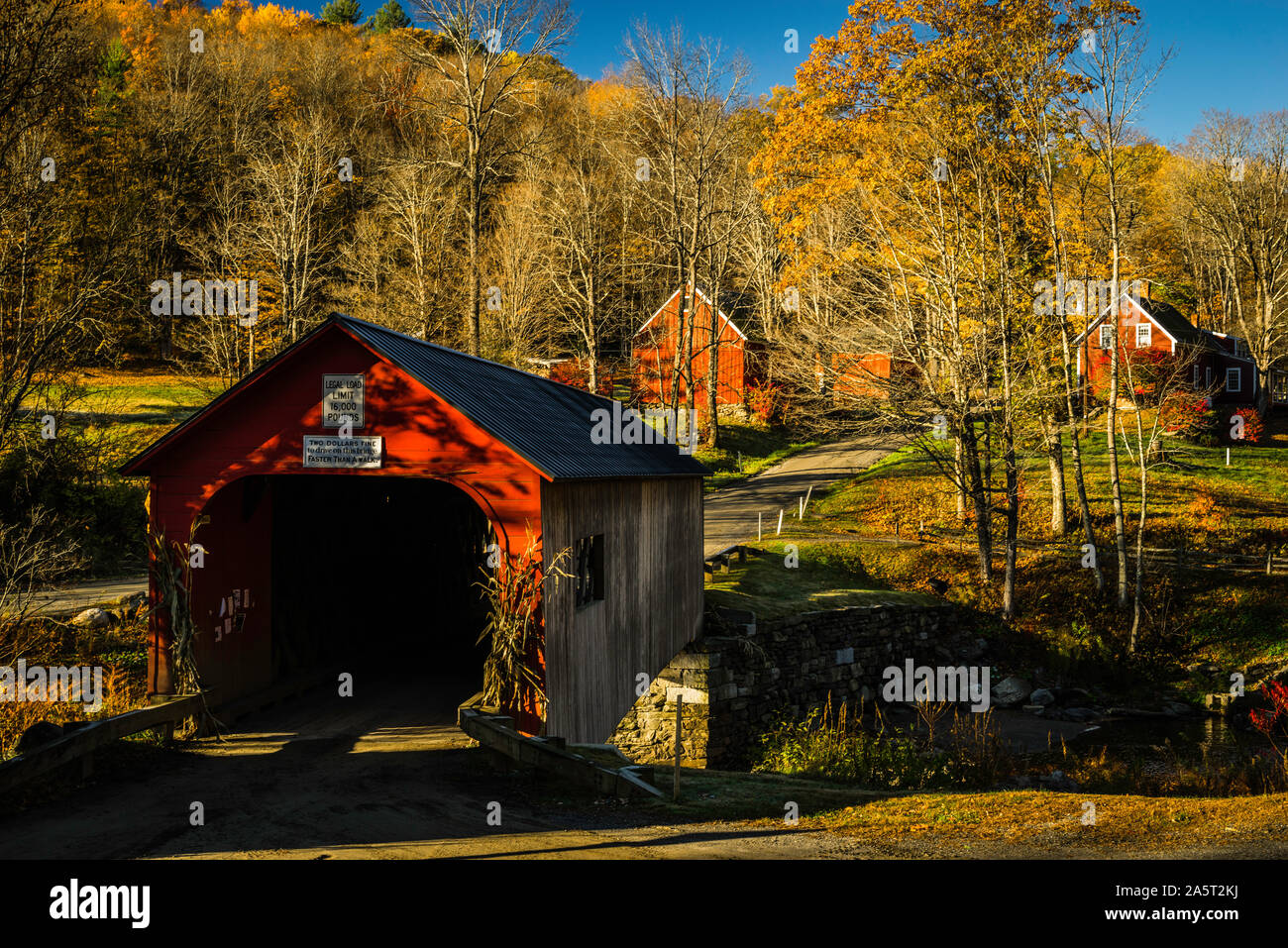 Green river covered bridge guilford hi-res stock photography and images ...