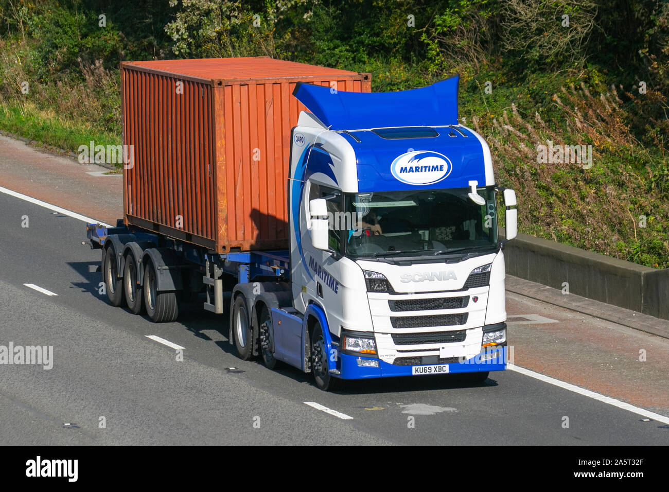 Maritime trucks hi-res stock photography and images - Alamy