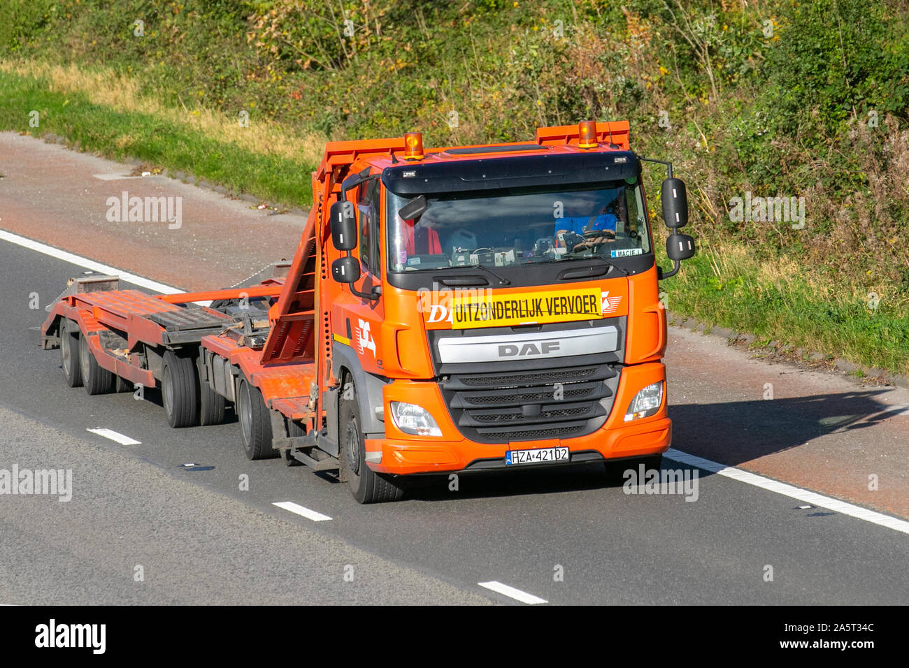 Oversize load england hi-res stock photography and images - Alamy