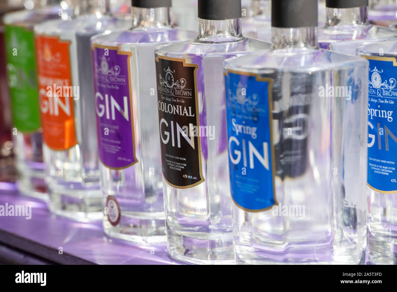 Gin labels hi-res stock photography and images - Alamy