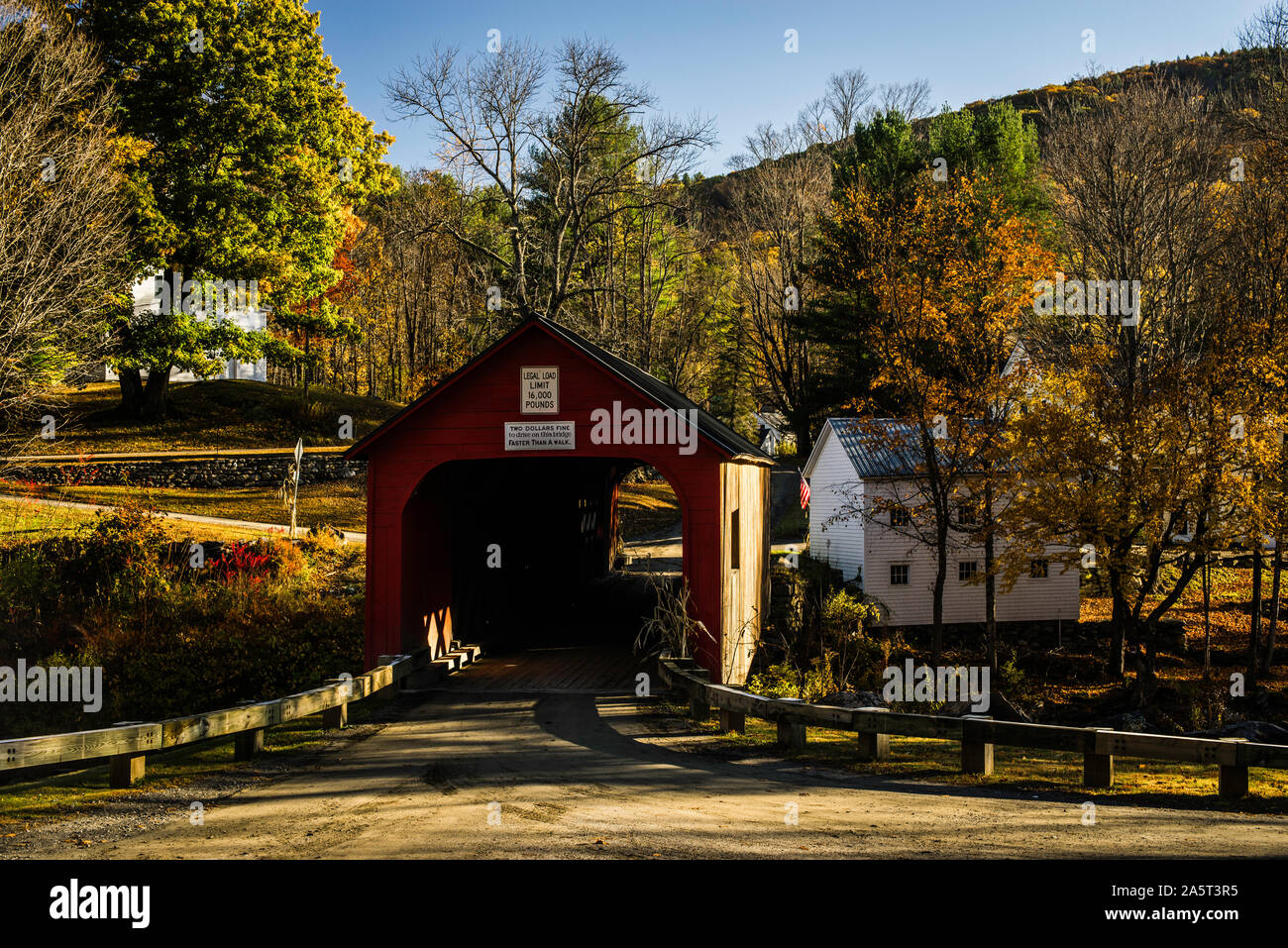 Green river covered bridge guilford hi-res stock photography and images ...
