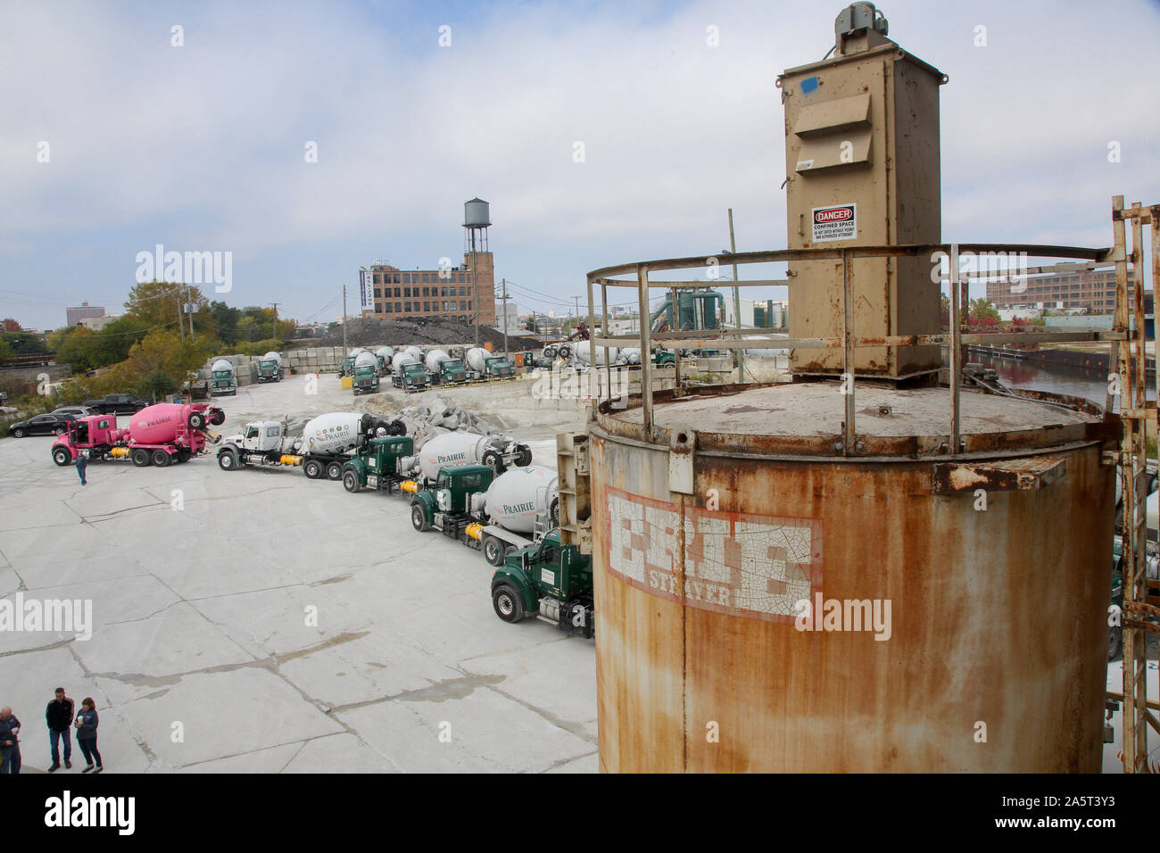 Vcna prairie material concrete plant hi-res stock photography and ...