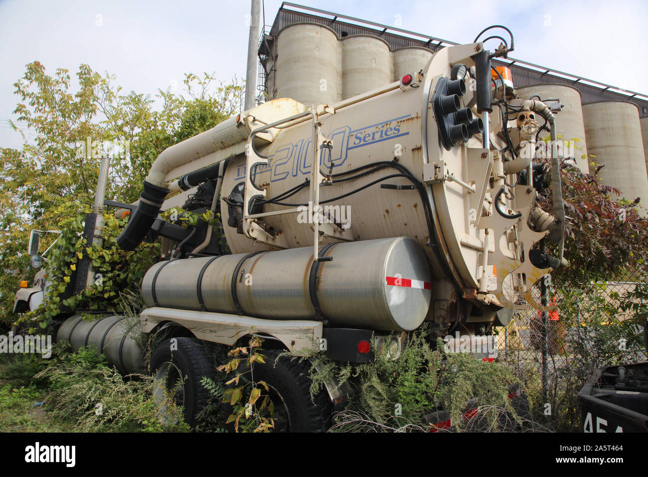 Vcna prairie material concrete plant hi-res stock photography and ...