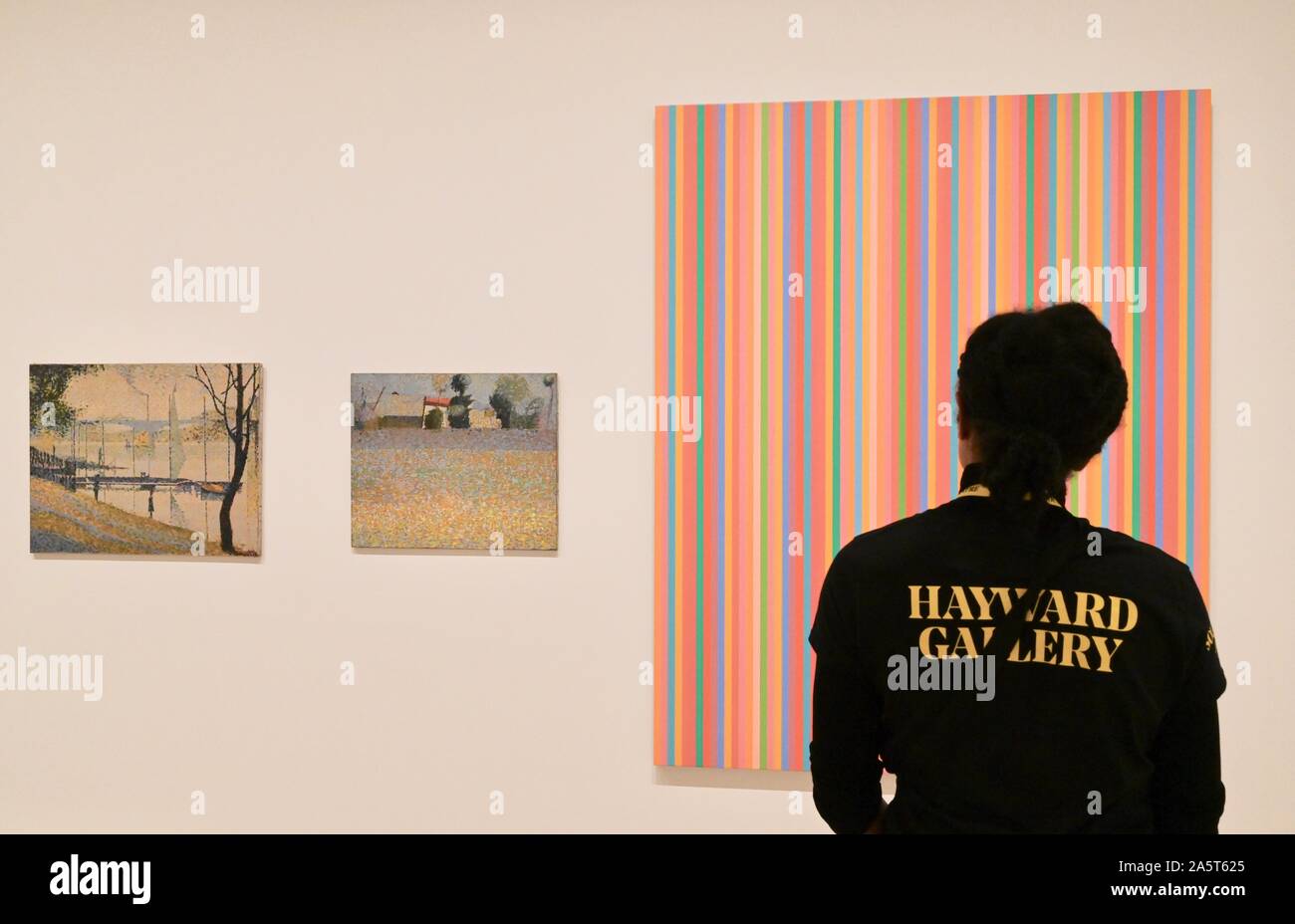 Bridget riley art hi-res stock photography and images - Alamy