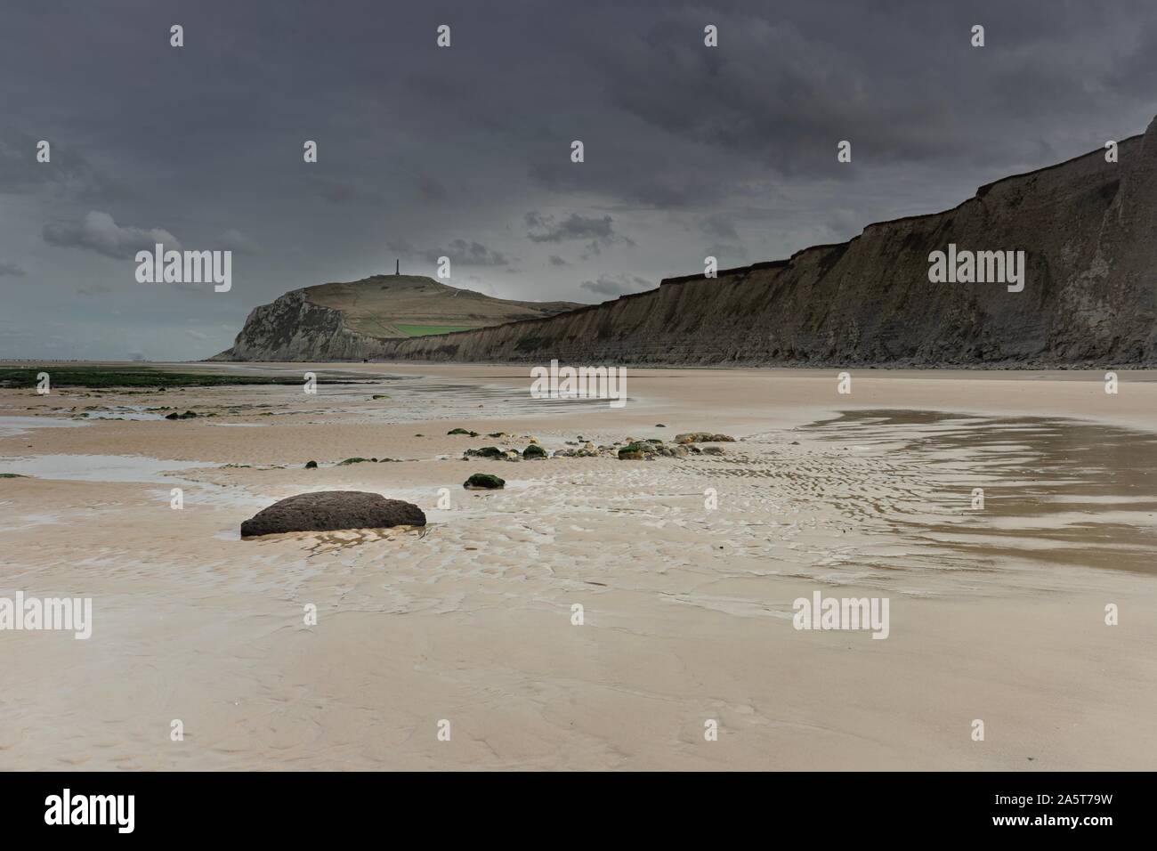 Cap Blanc-Nez, Beach and cliffs by Escalles France Stock Photo - Alamy