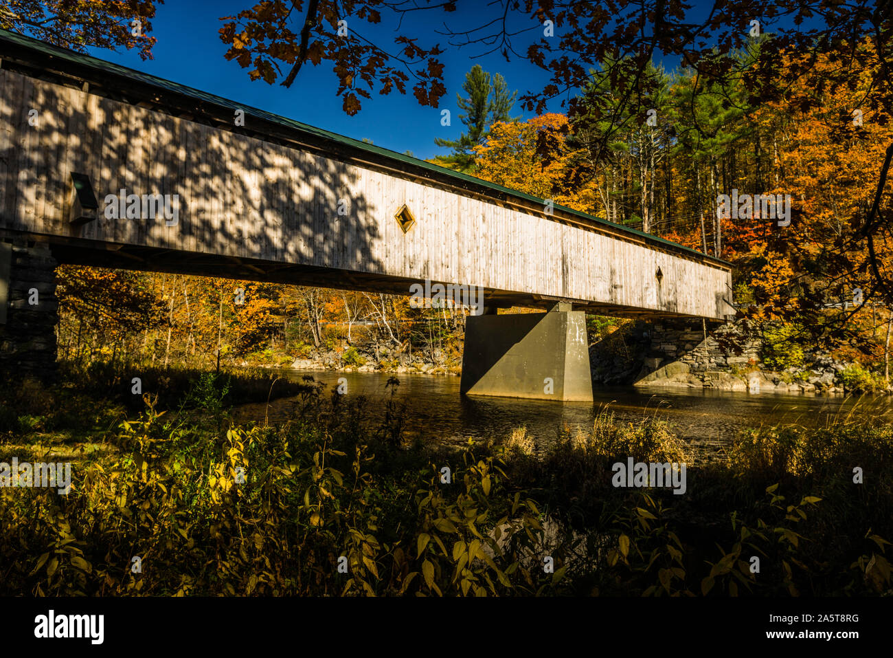 Scott Covered Bridge Townshend, Vermont, USA Stock Photo - Alamy
