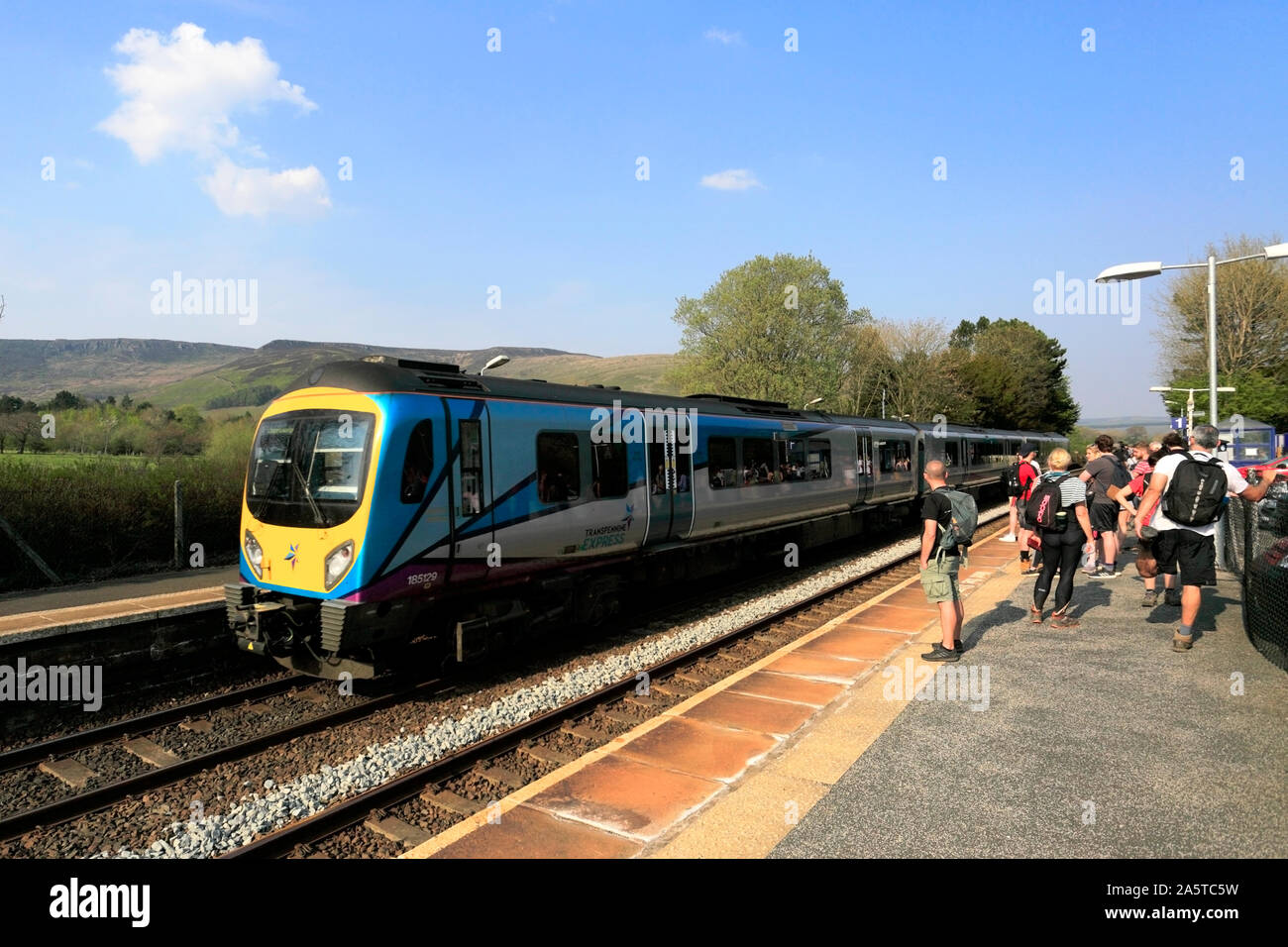 Transpennine expresstrains hi-res stock photography and images - Alamy