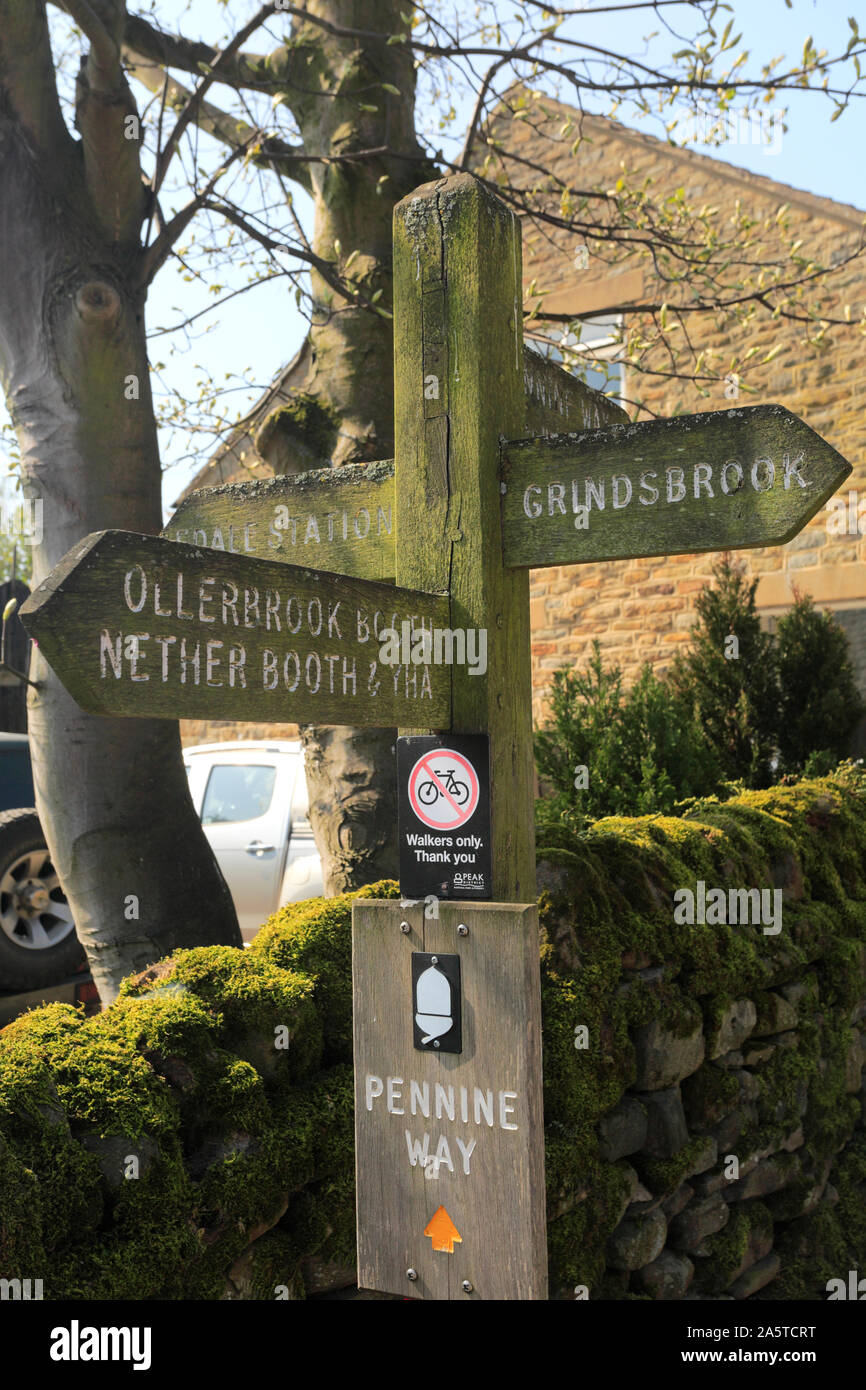 The start of the Pennine Way footpath, Edale village, Peak District ...