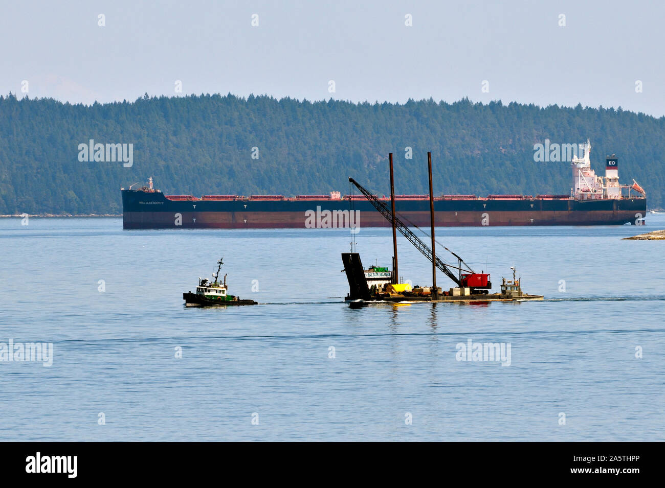 Tug Towing Barge Stock Photos & Tug Towing Barge Stock Images - Alamy