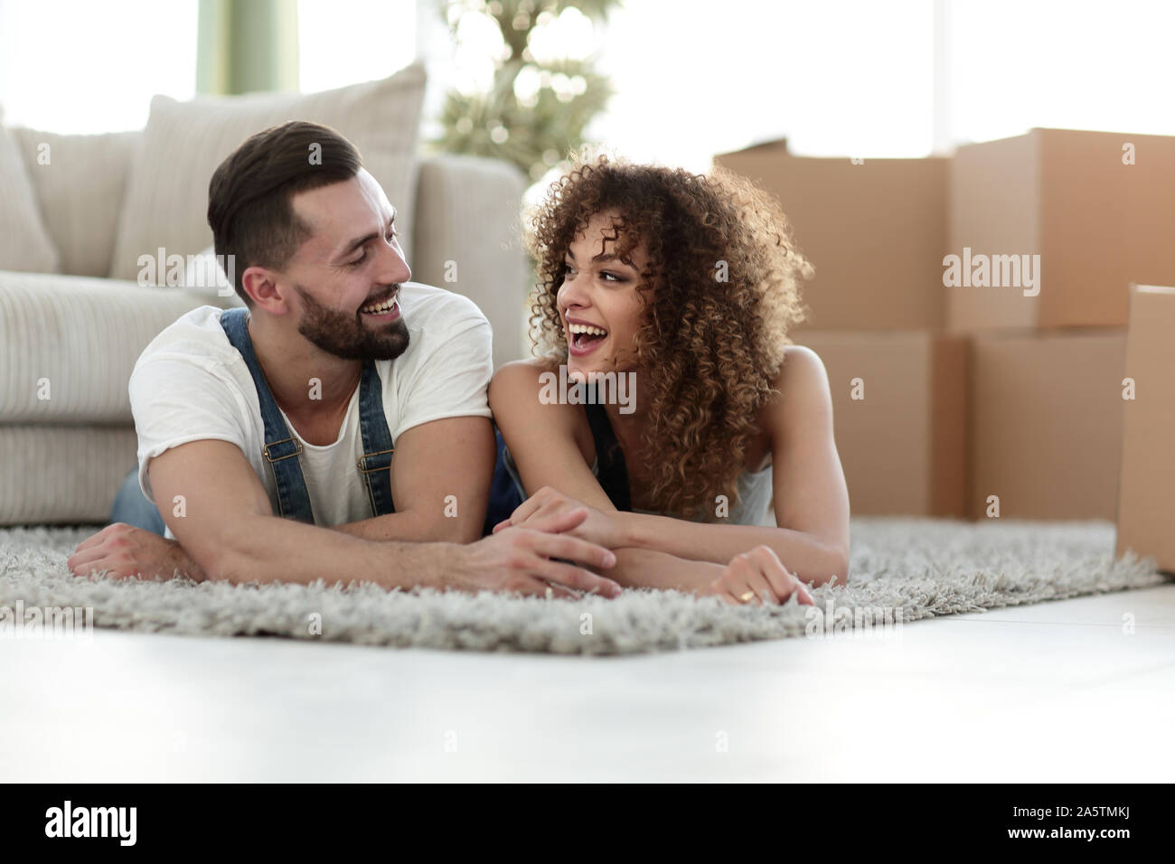 Close-up portrait of a beautiful young couple Stock Photo - Alamy