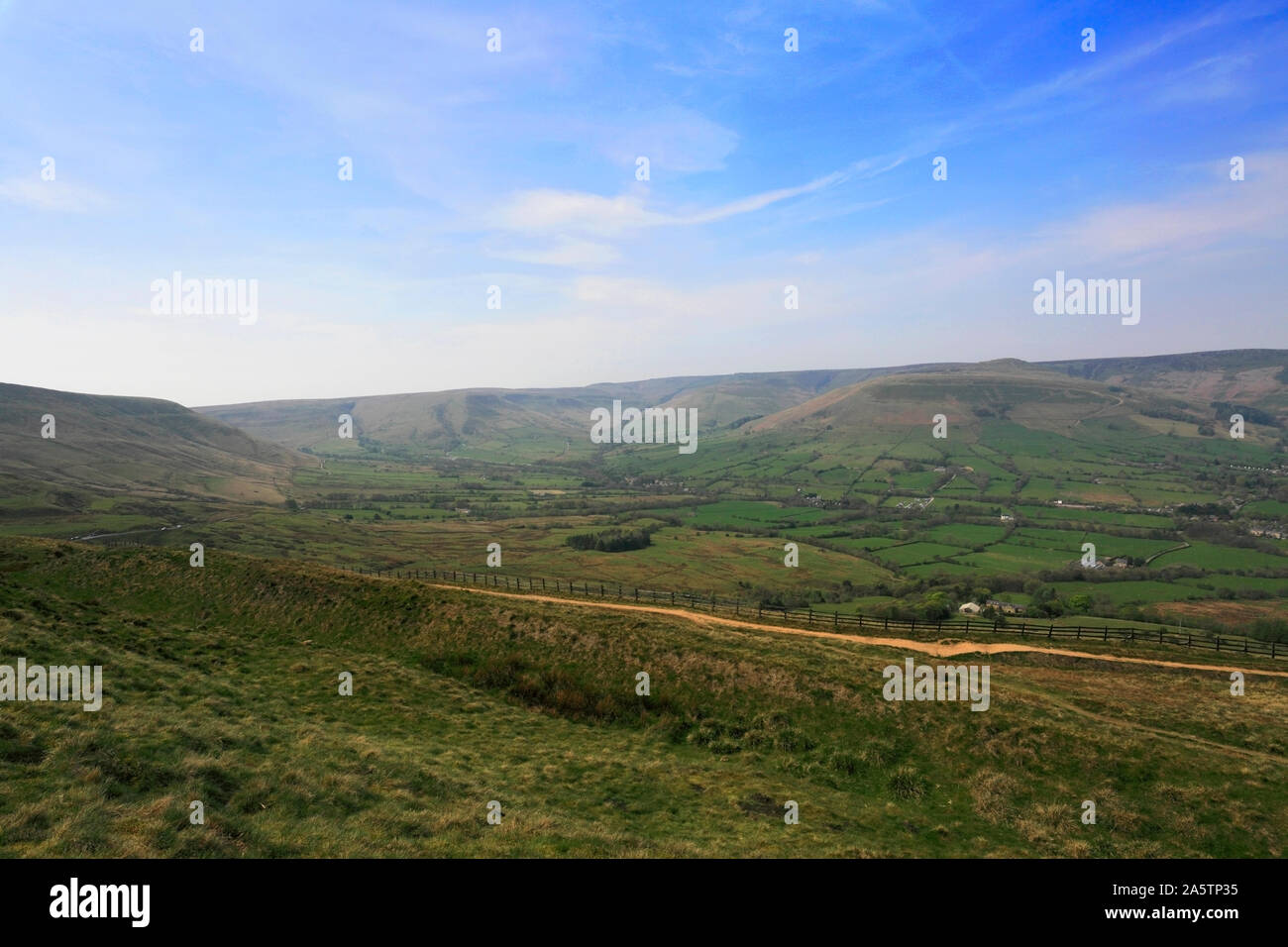 Spring view over the Vale of Edale, Edale Village, Derbyshire, Peak ...