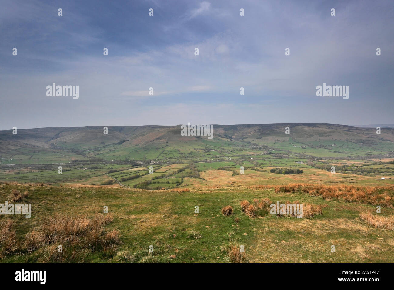 Spring view over the Vale of Edale, Edale Village, Derbyshire, Peak ...
