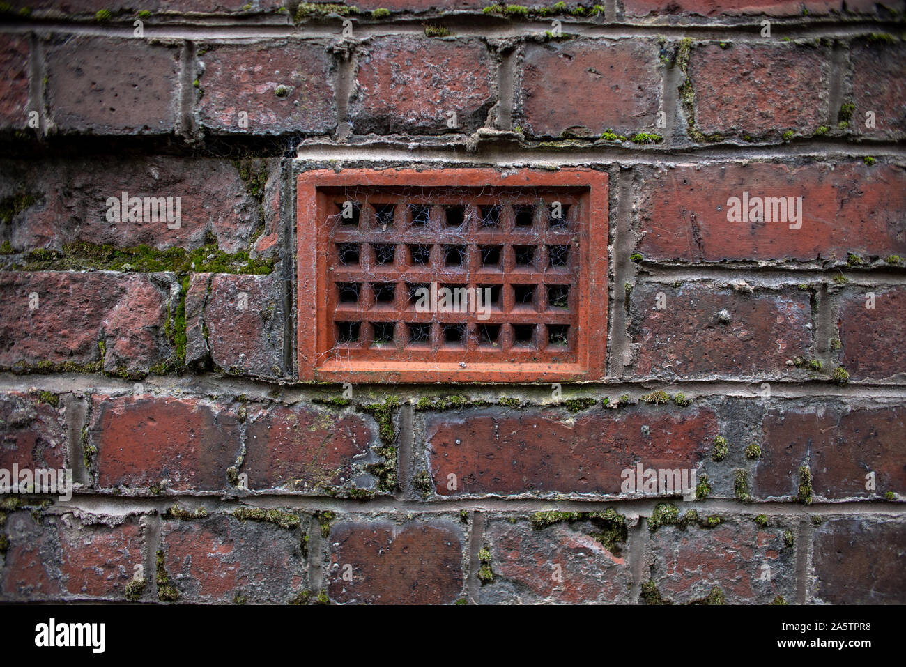 Clay wall grate hi-res stock photography and images - Alamy