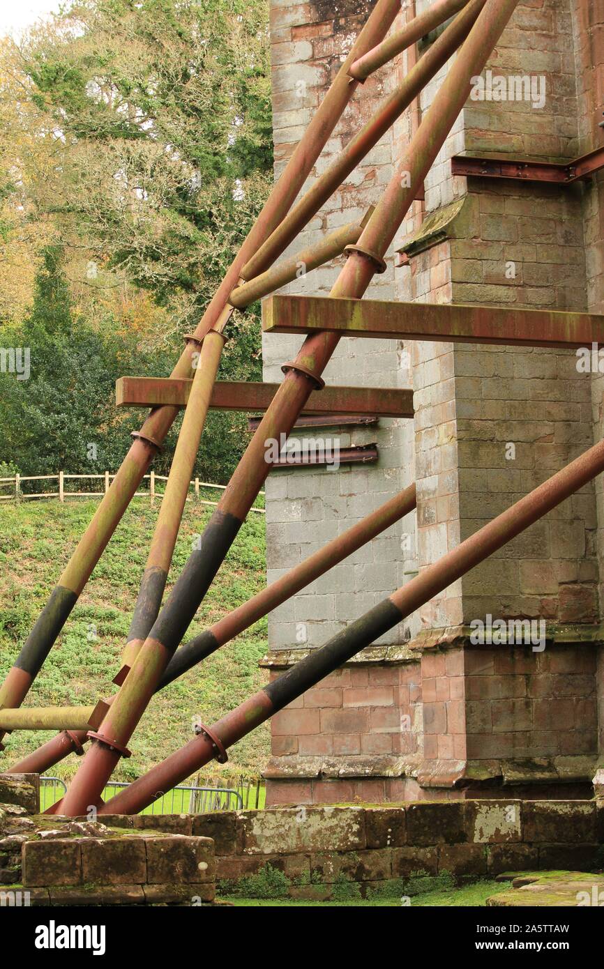 Structural movement hi-res stock photography and images - Alamy