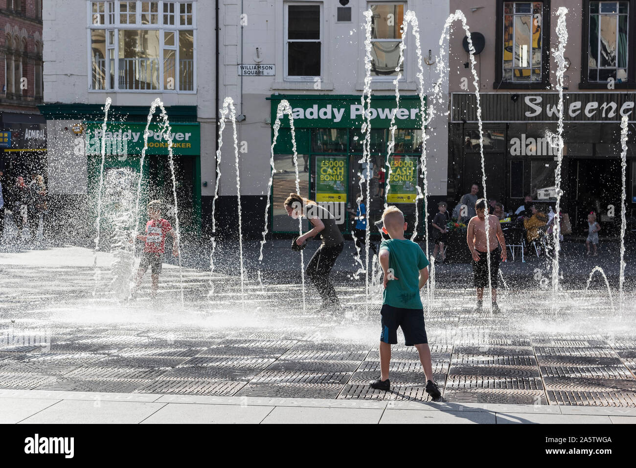 Liverpool Cool Stock Photos & Liverpool Cool Stock Images - Alamy