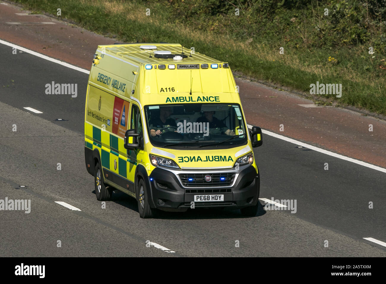 Paramedic uk uniform ambulance hi-res stock photography and images - Alamy