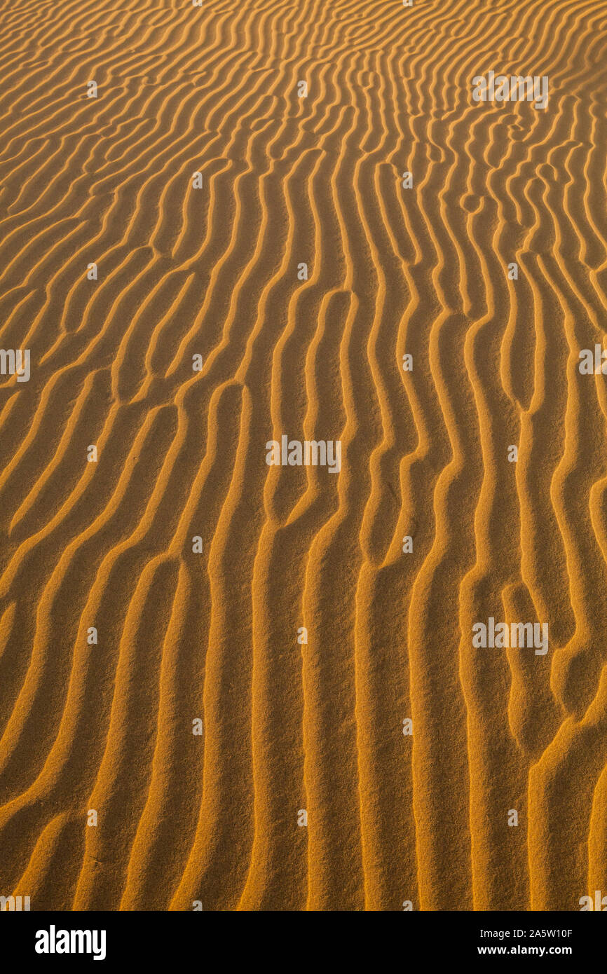 Sand waves wind sand patterns hi-res stock photography and images - Alamy