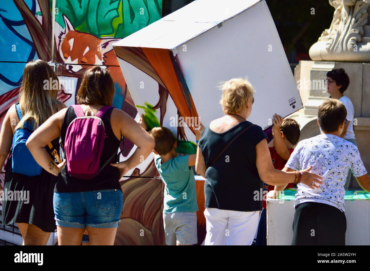 Kids putting building blocks hi-res stock photography and images - Alamy