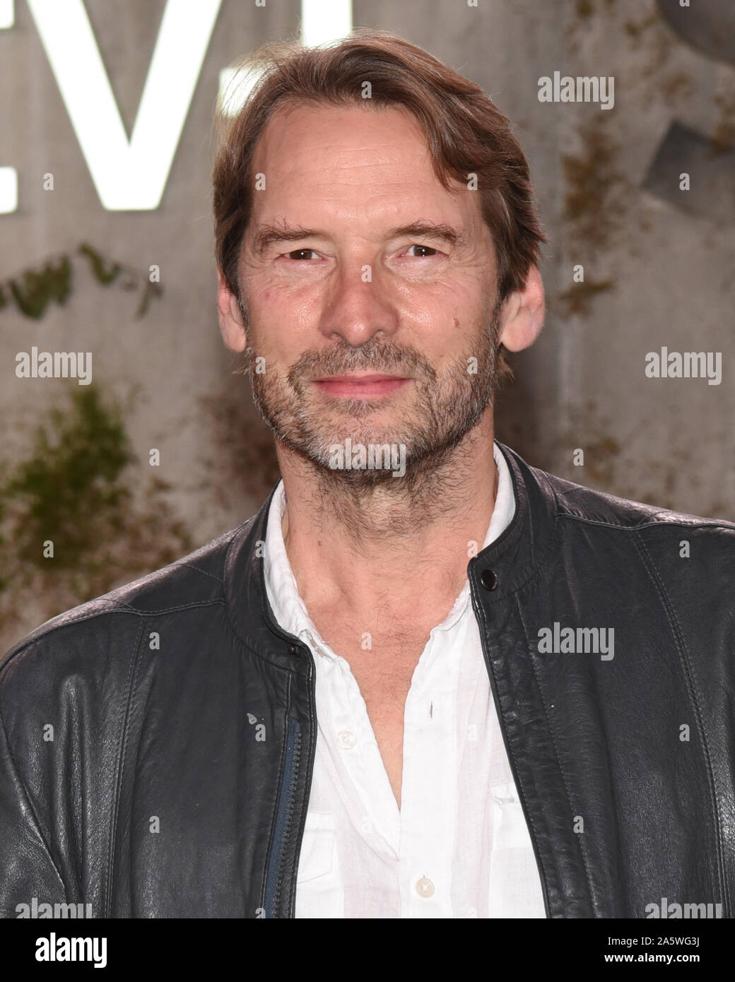 Adrian fox hi-res stock photography and images - Alamy