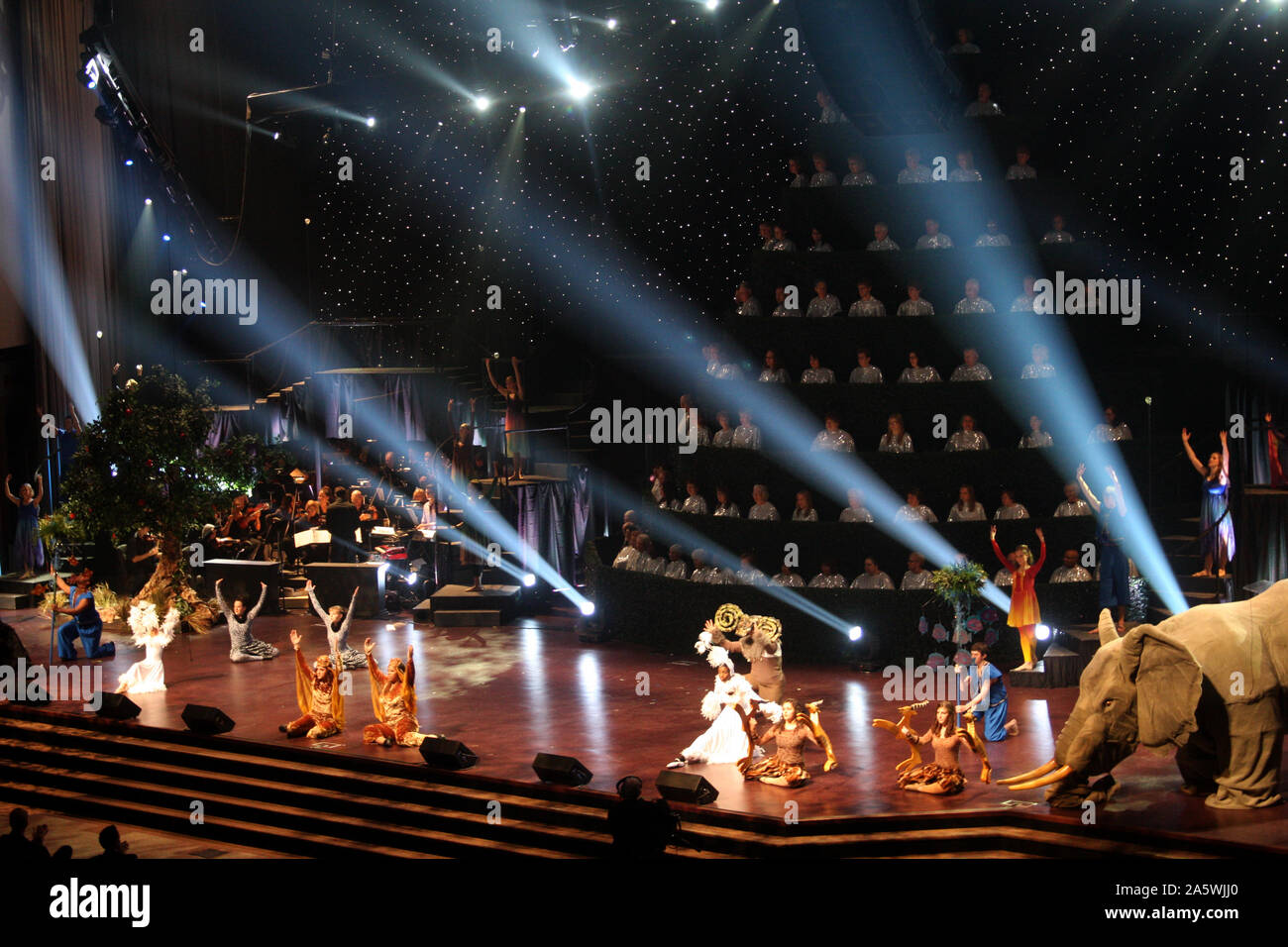 Spectacular show hi-res stock photography and images - Alamy