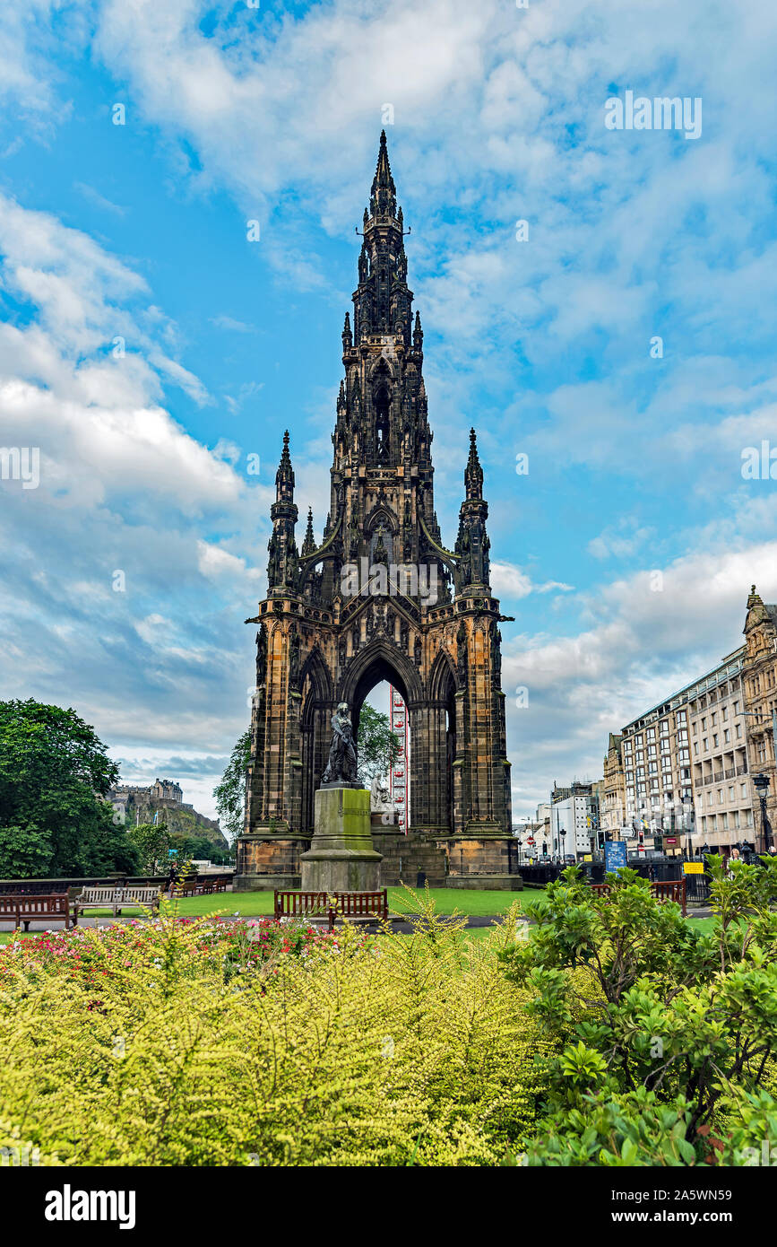 Scott monument victorian gothic hi-res stock photography and images - Alamy