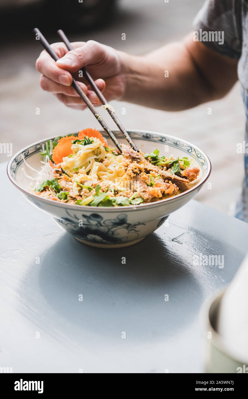 Man eating curry hi-res stock photography and images - Alamy