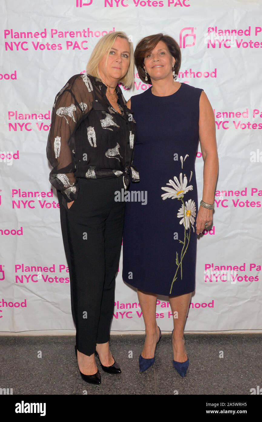 NEW YORK, NY - OCTOBER 21: Laura McQuade and Jill Lafer attend the ...