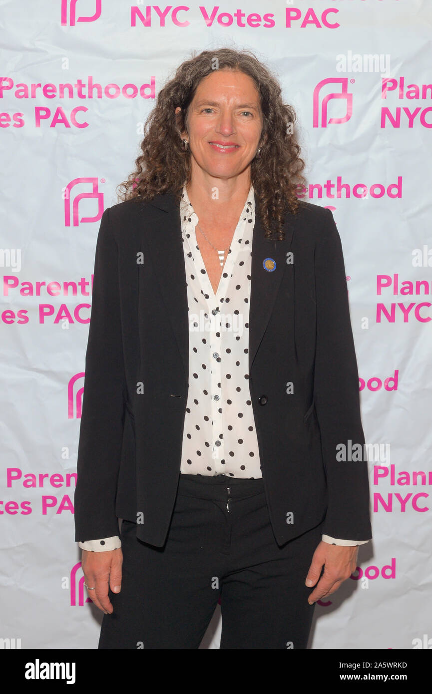 NEW YORK, NY - OCTOBER 21: Jen Metzger attends the Planned Parenthood ...
