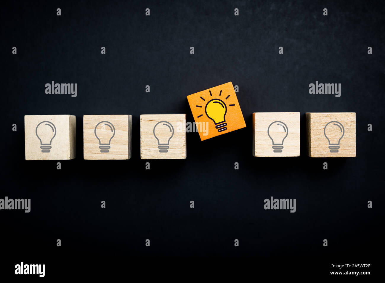 Creative thinking science hi-res stock photography and images - Alamy