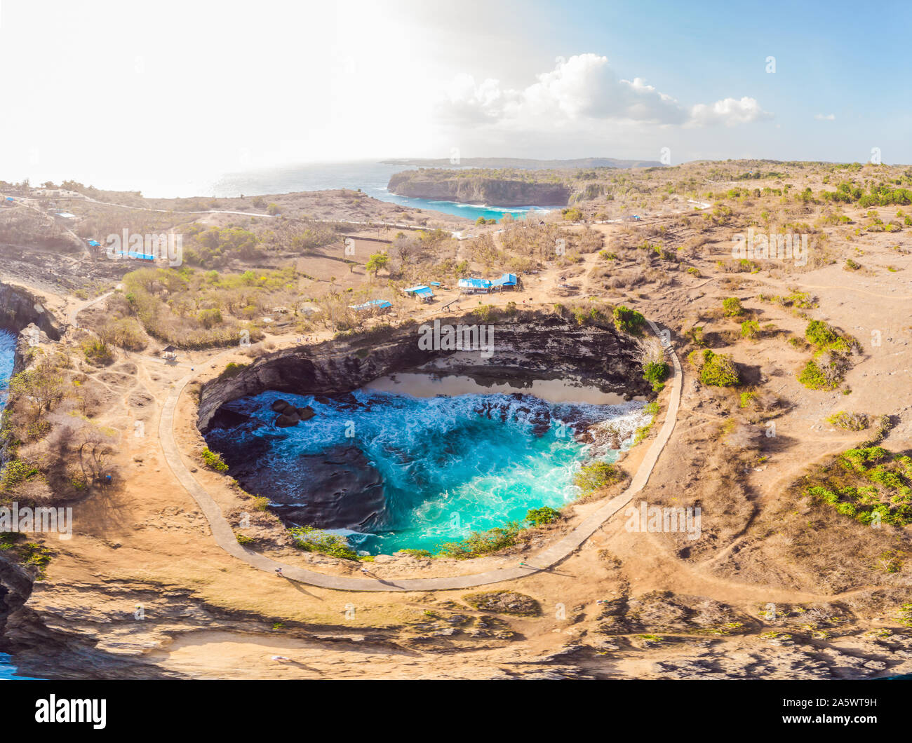 Landscape over Broken Beach in Nusa Penida, Indonesia Angel's BillaBong ...