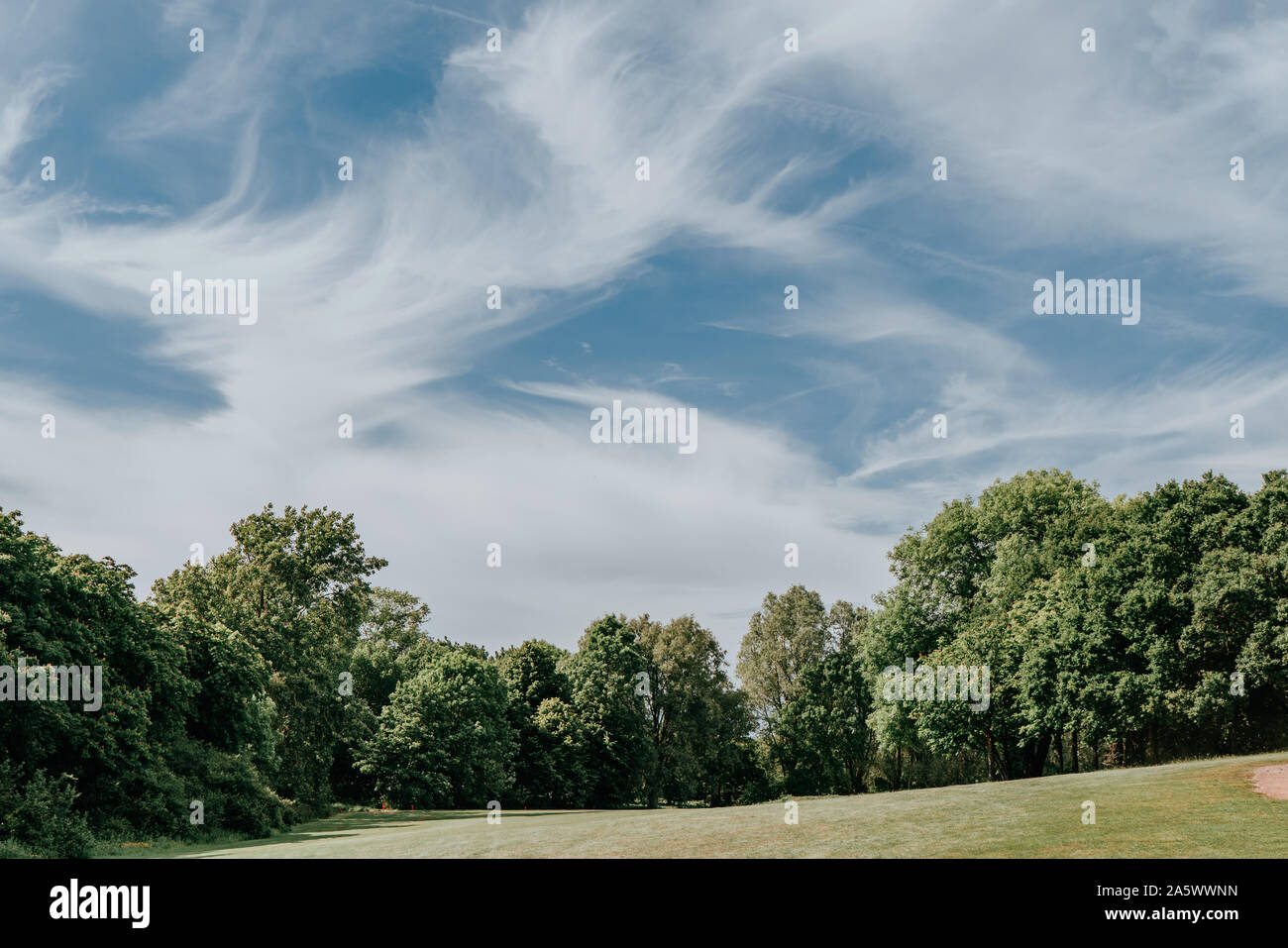 Daytime weather hi-res stock photography and images - Alamy