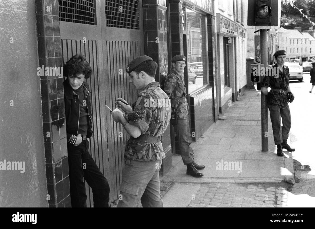 1970 ireland hi-res stock photography and images - Alamy