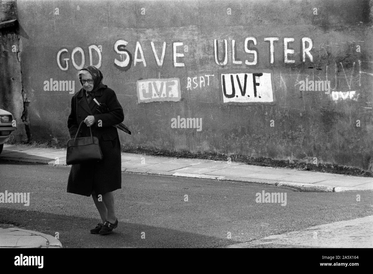 A ulster volunteer force uvf mural hi-res stock photography and images ...