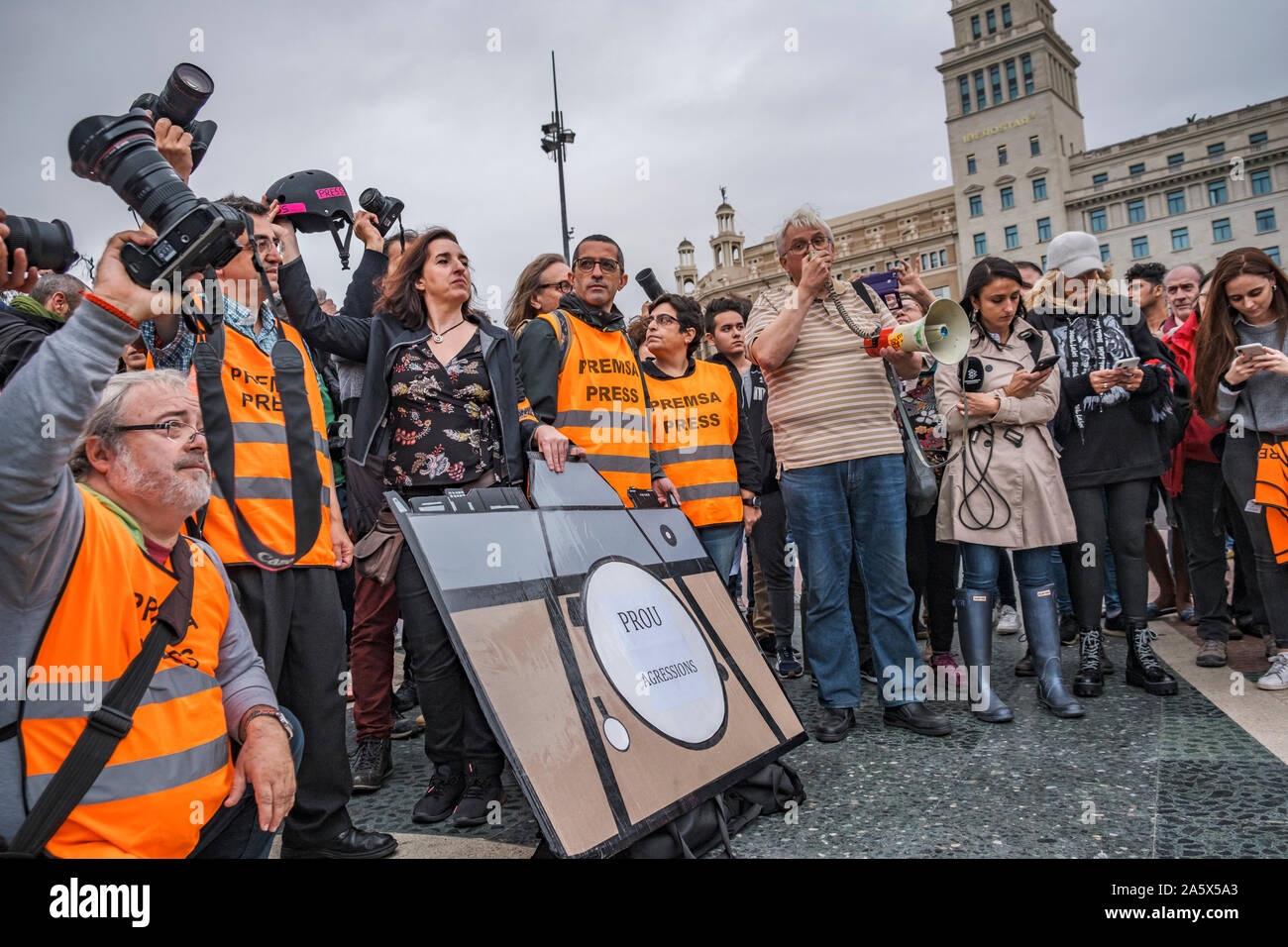 The state of journalism hi-res stock photography and images - Alamy