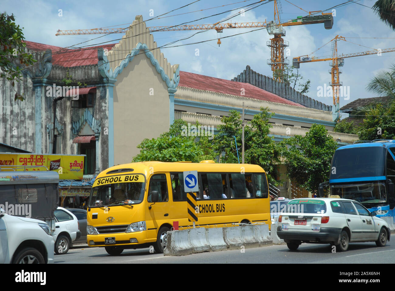 Asia buses cars congestion hi-res stock photography and images - Alamy
