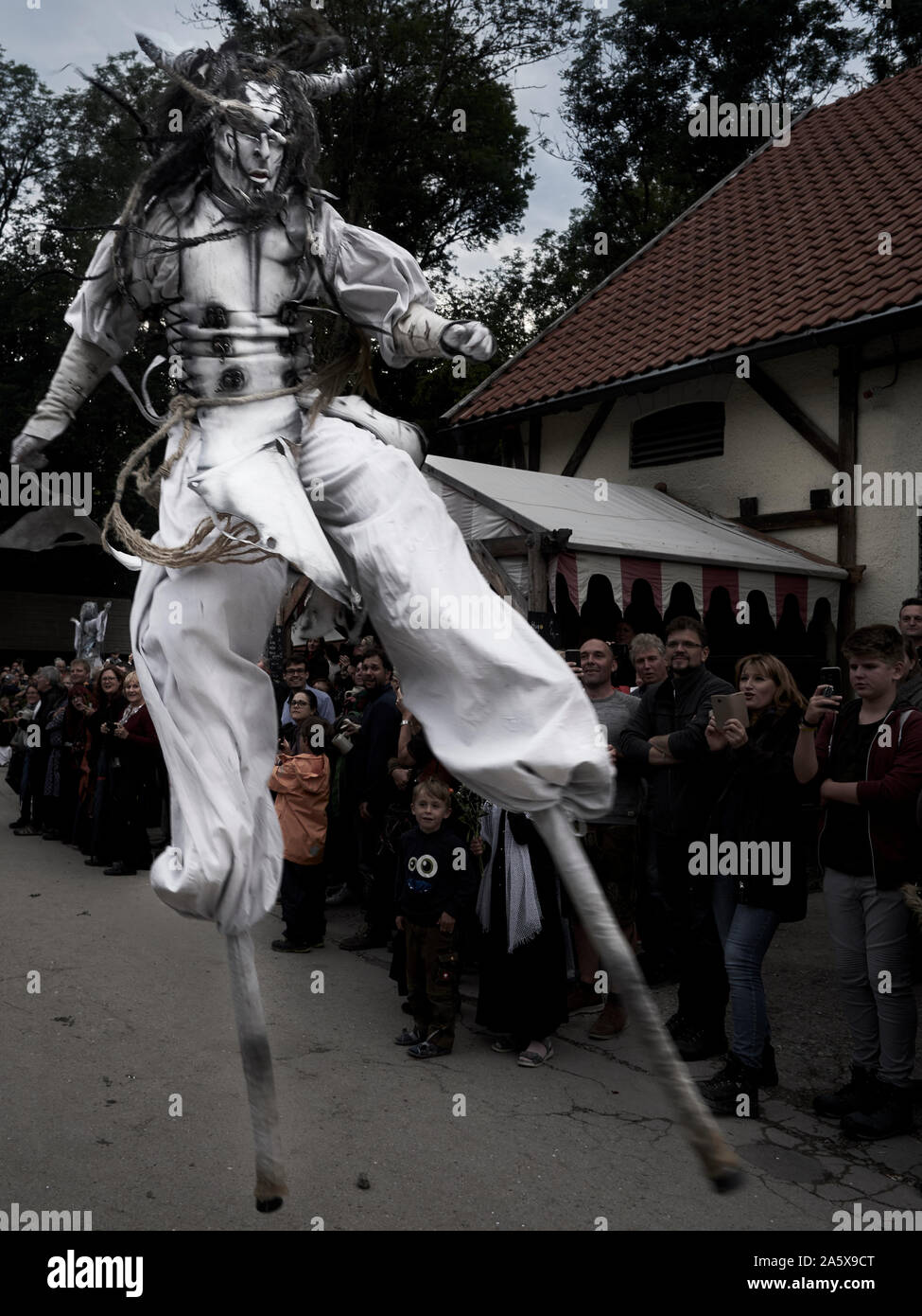 Traveling entertainer, circus, artists Stock Photo - Alamy