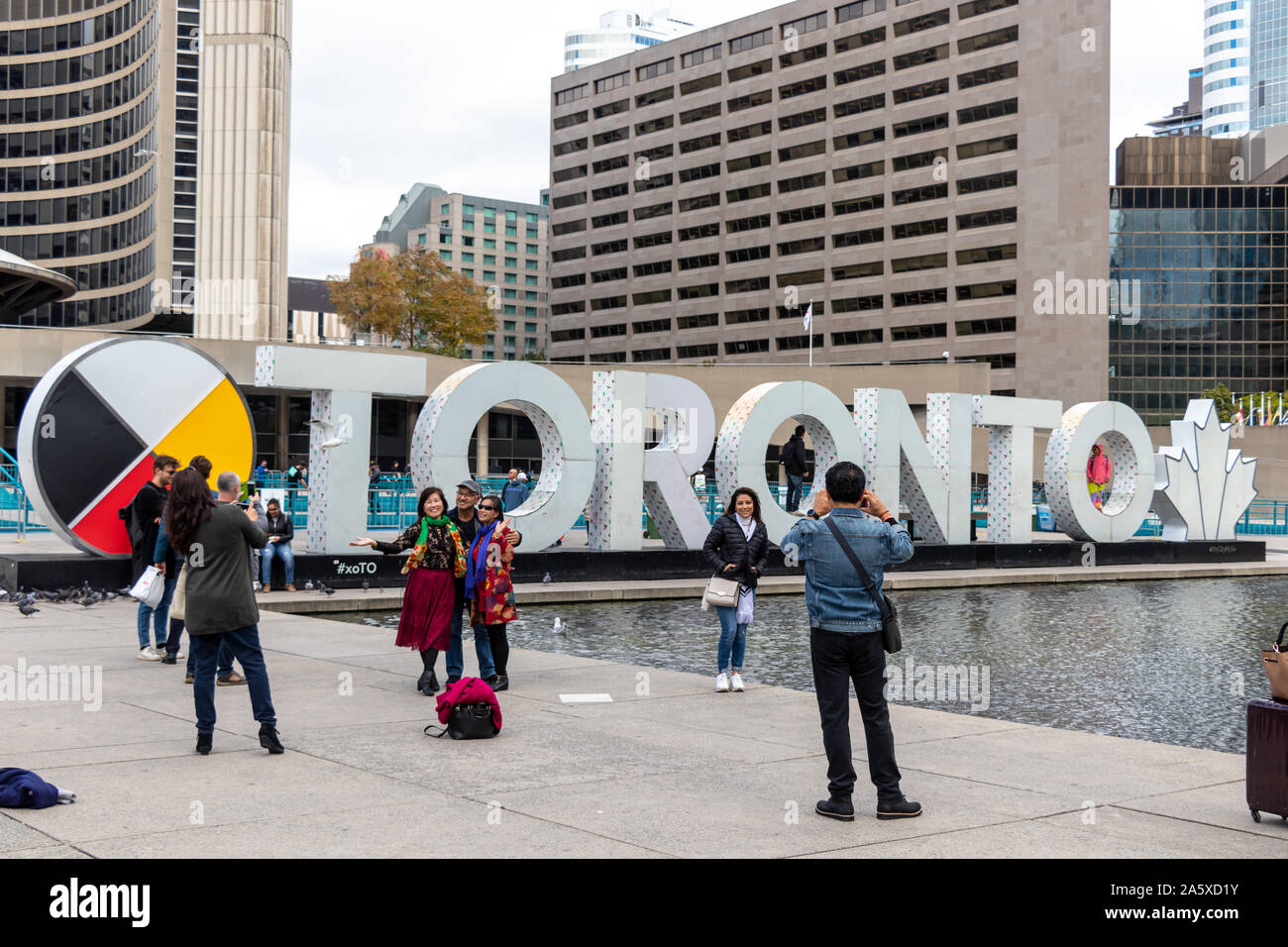 Toronto sign hi-res stock photography and images - Alamy