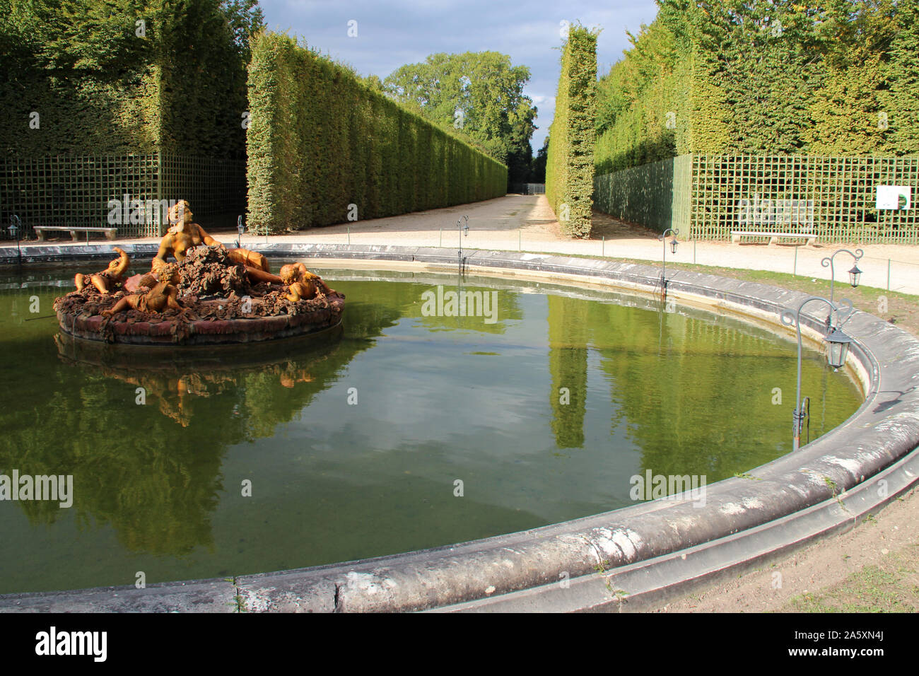 pond in the gardens of the castle of versailles in france Stock Photo ...