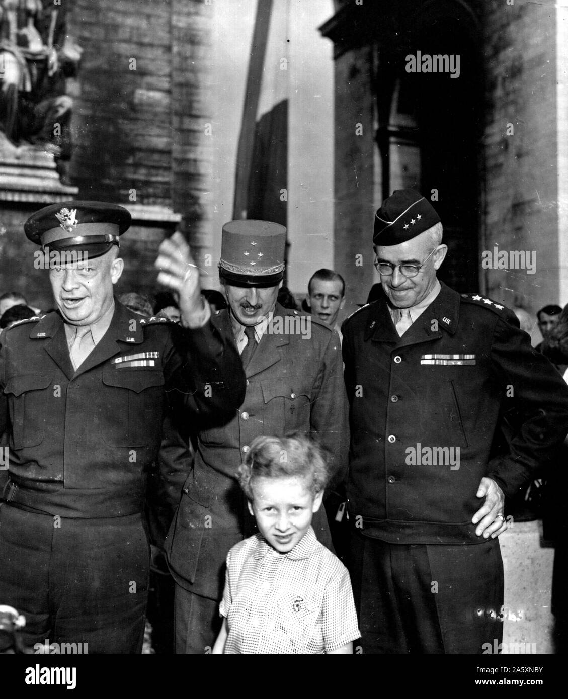 1944 france world war ii paris hi-res stock photography and images - Alamy