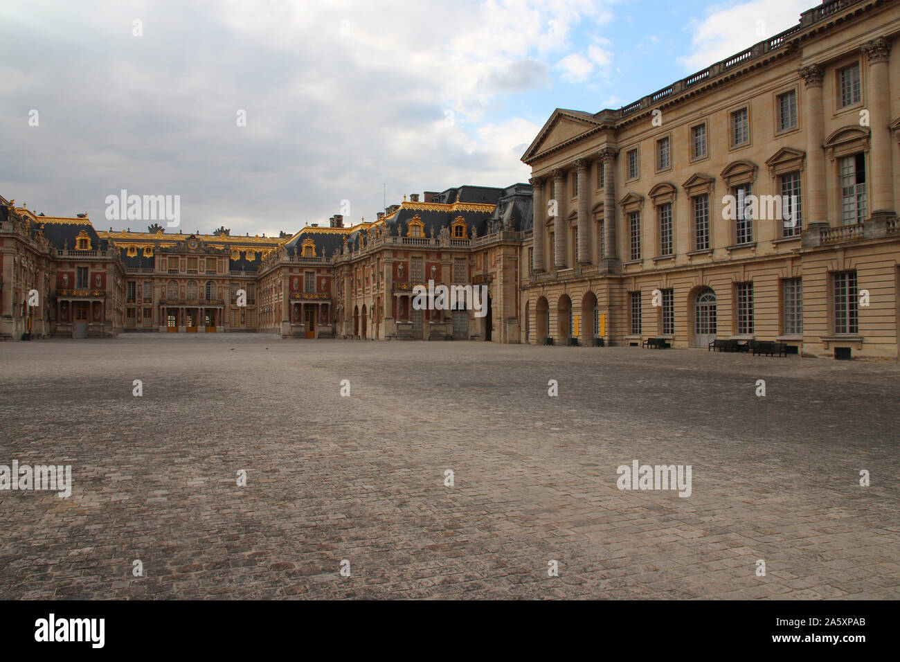 castle of versailles in france Stock Photo - Alamy