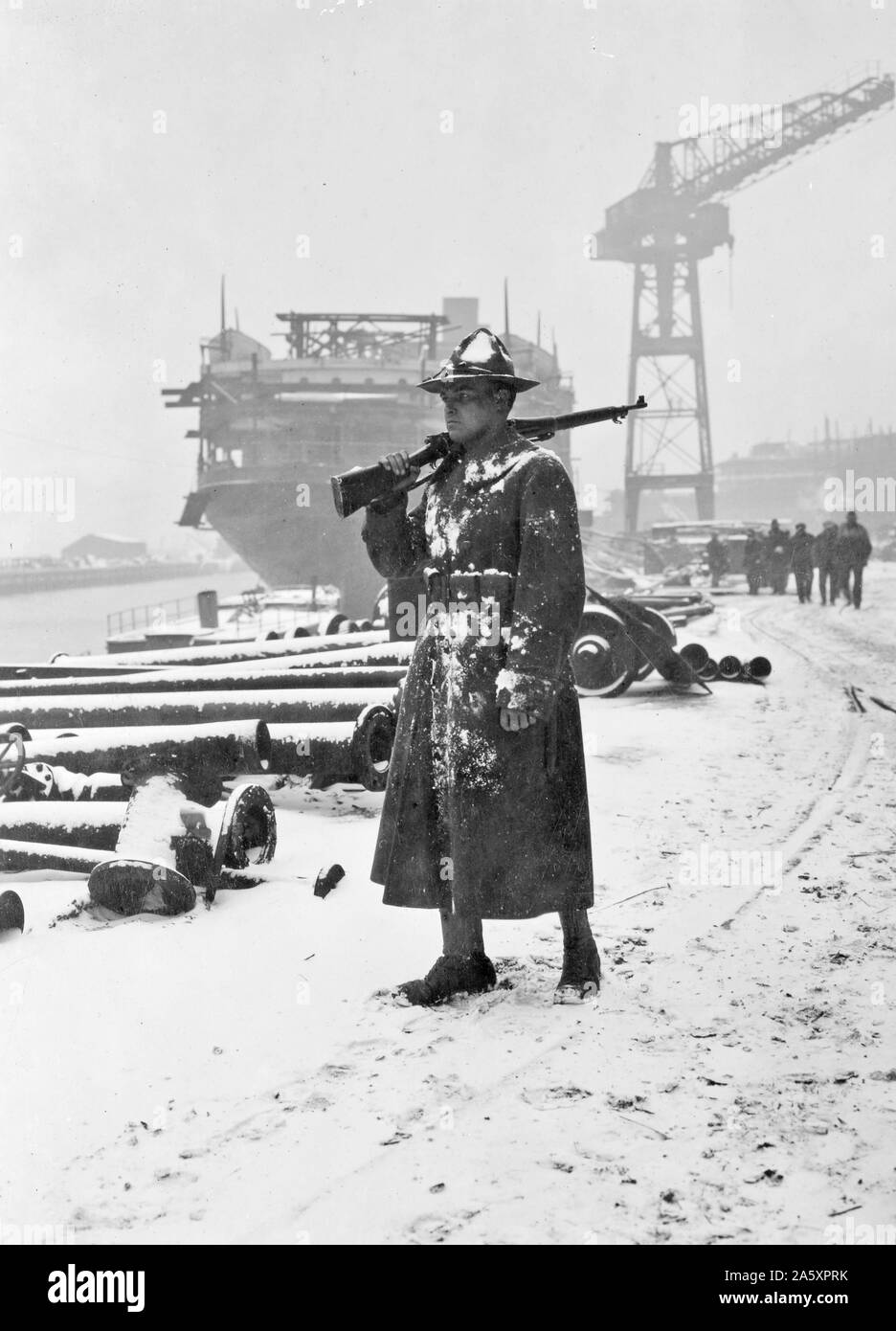 December 1917 hi-res stock photography and images - Alamy