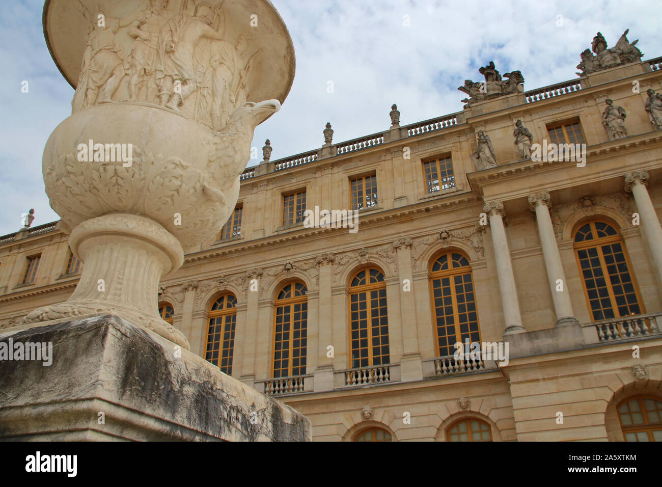 castle of versailles in france Stock Photo - Alamy