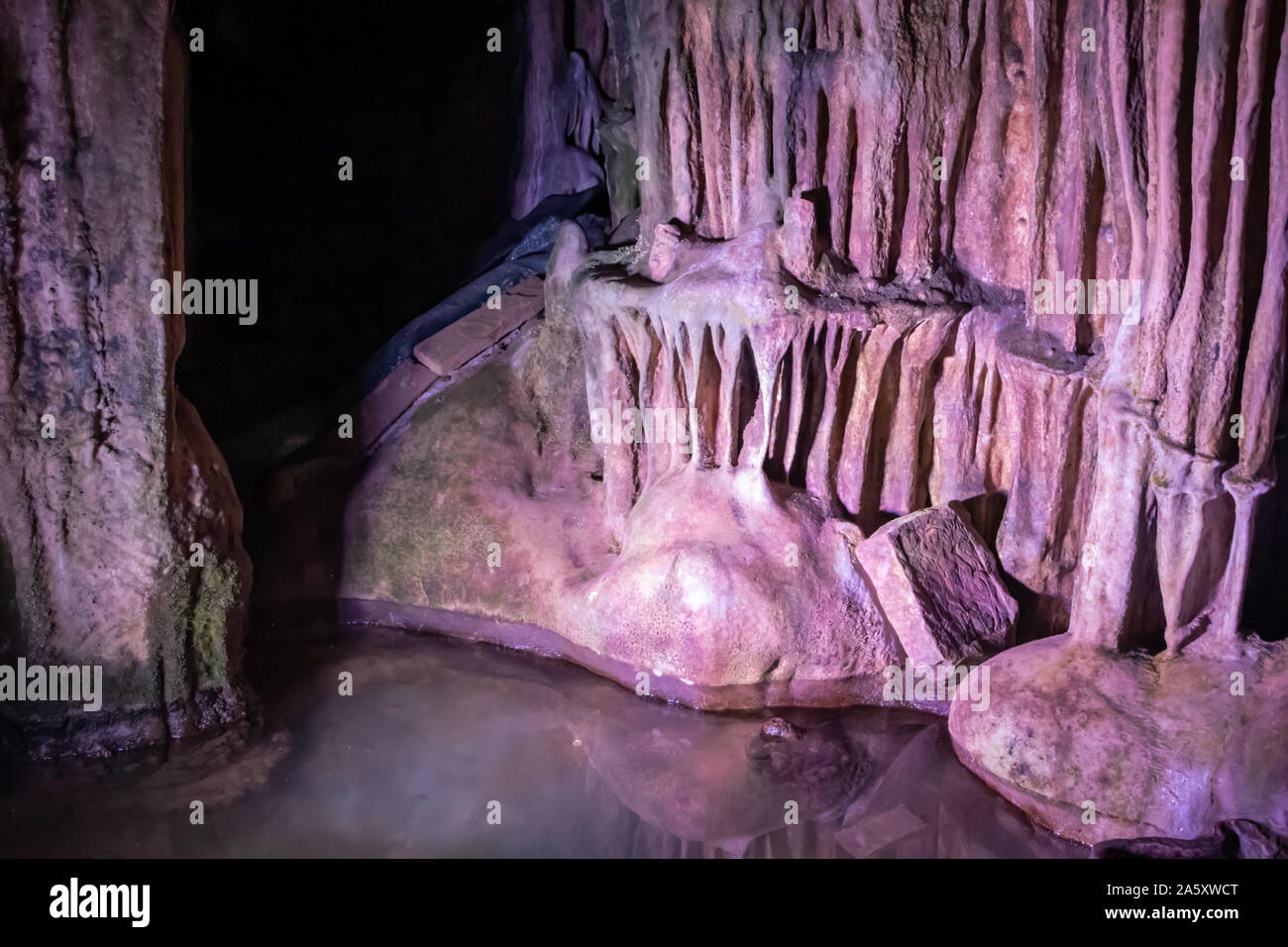 Ledenica cave hi-res stock photography and images - Alamy