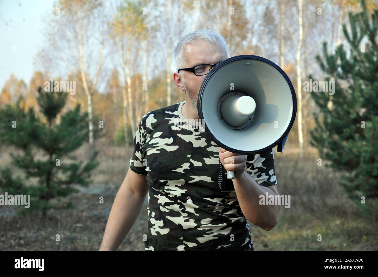 Lost voice guy hi-res stock photography and images - Alamy