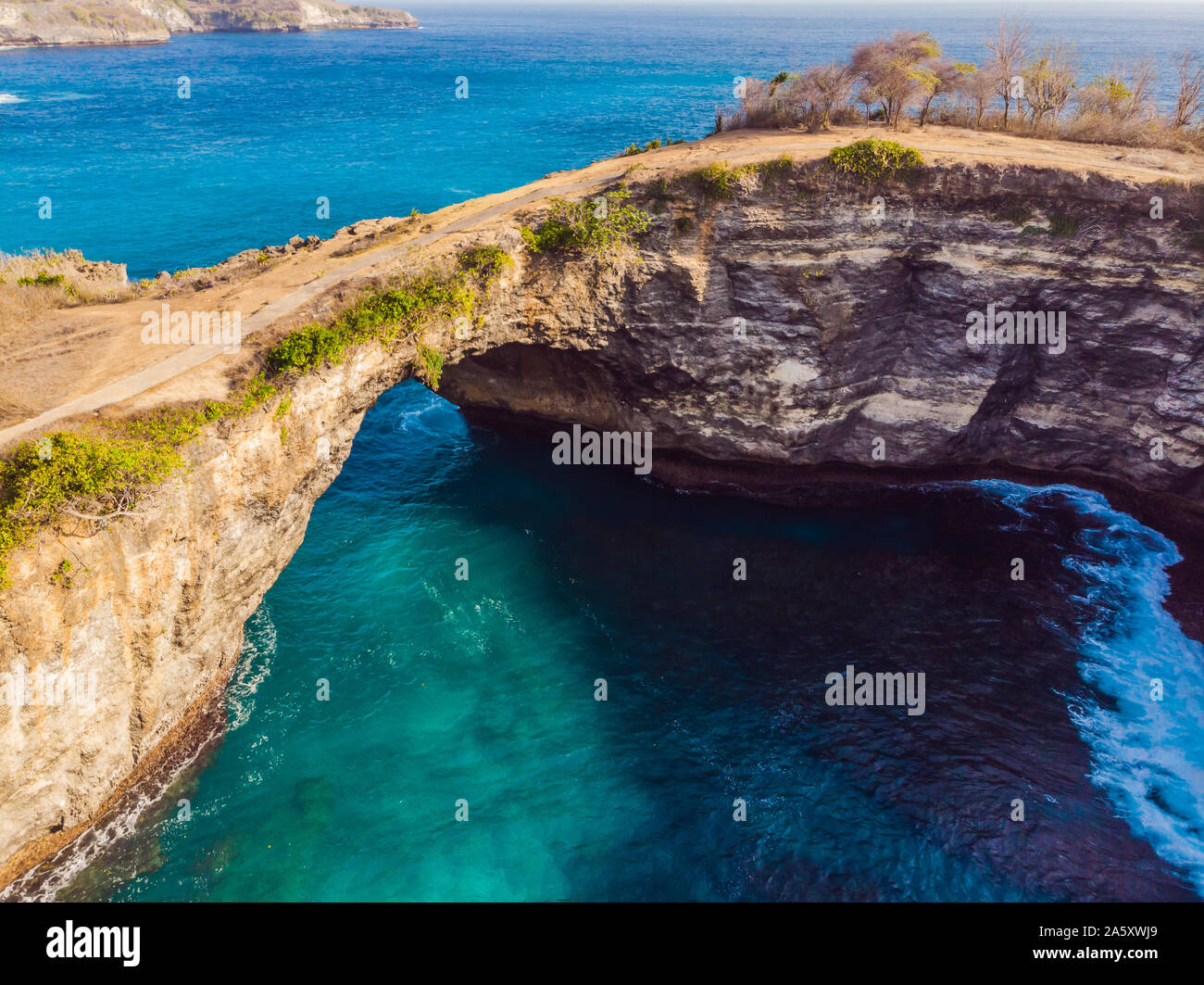 Landscape over Broken Beach in Nusa Penida, Indonesia Angel's BillaBong ...