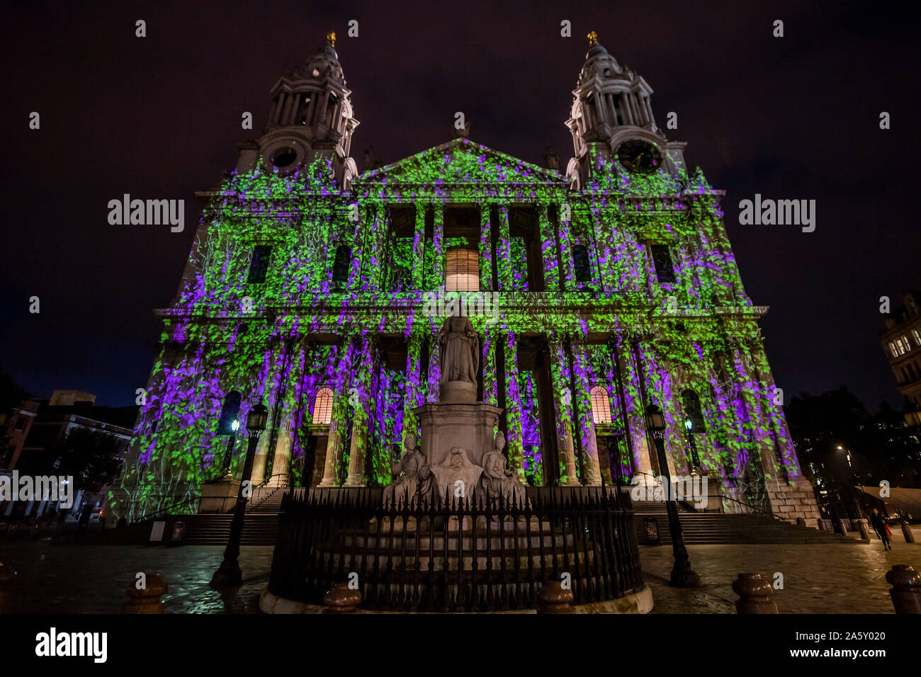 London, UK. 23rd Oct, 2019. An Historic England installation Where ...