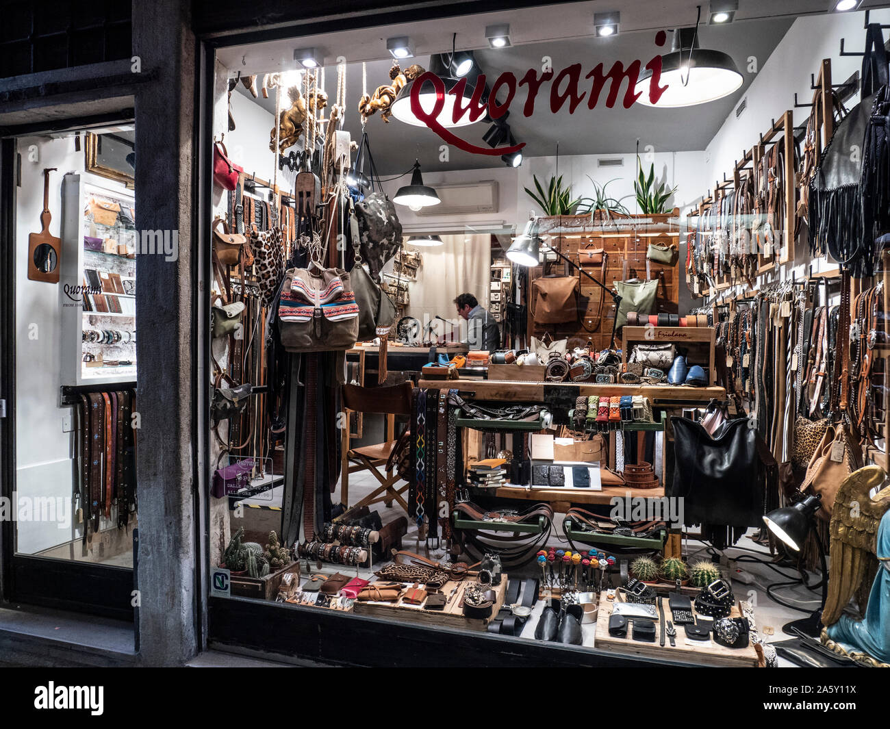 Leather bags italy hi-res stock photography and images - Alamy